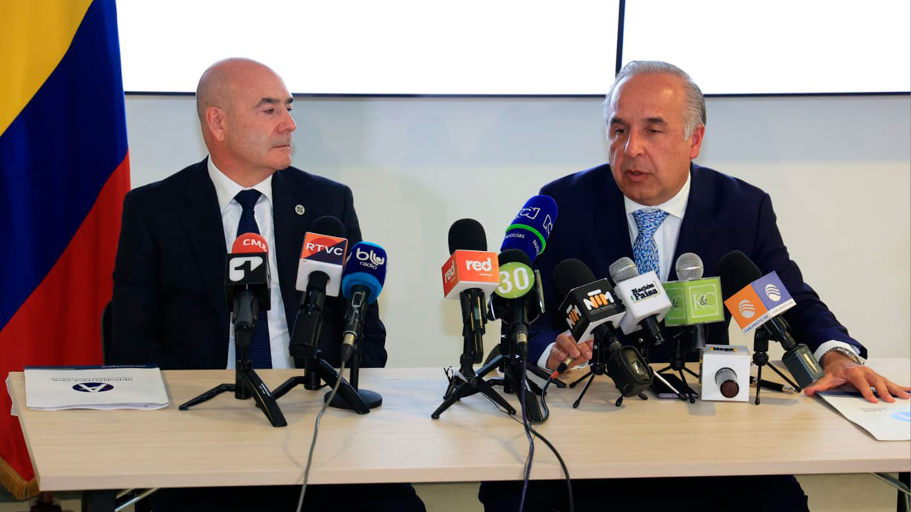 Sergio París Mendoza, nuevo director de la Aerocivil – Latitud 435 Noticias